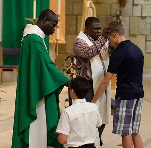 Senegalese priest shares ‘healing gift’ - Catholic Herald