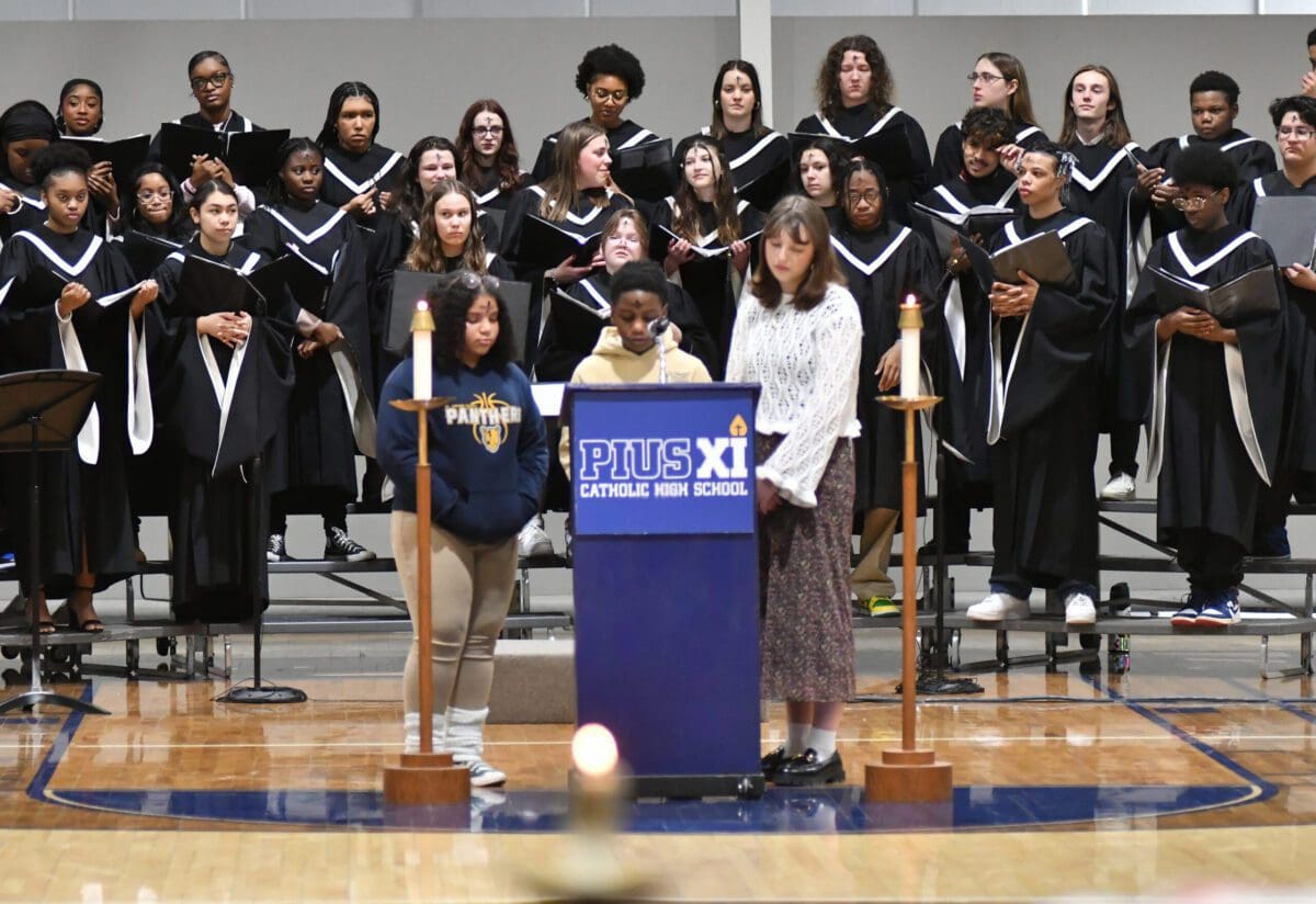 Ash Wednesday Mass at Pius XI High School (Photo Gallery) - Catholic Herald